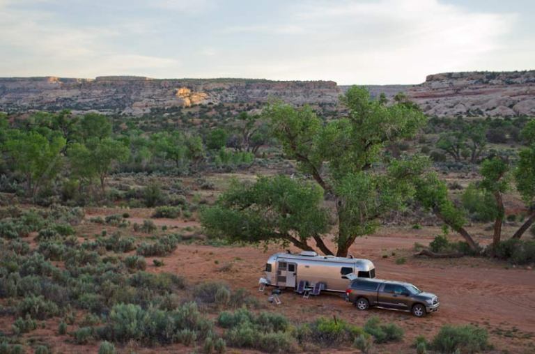 Ginger Goes Glamping | Full-time glamorous camping in an Airstream trailer